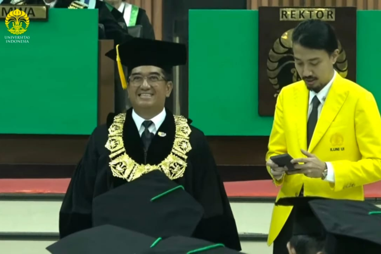Viral! Rektor UI Disoraki 'Zionis' Saat Wisuda, Ternyata Ini Akar ...