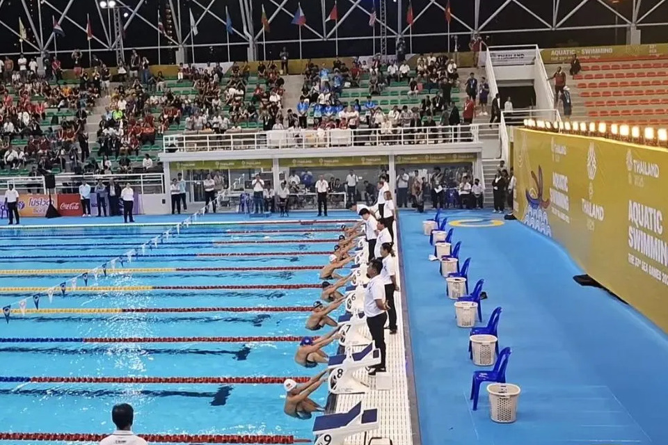 Idola Anak Muda! Jason & Farrel Sapuin Emas-Perak Sekaligus di 100m ...