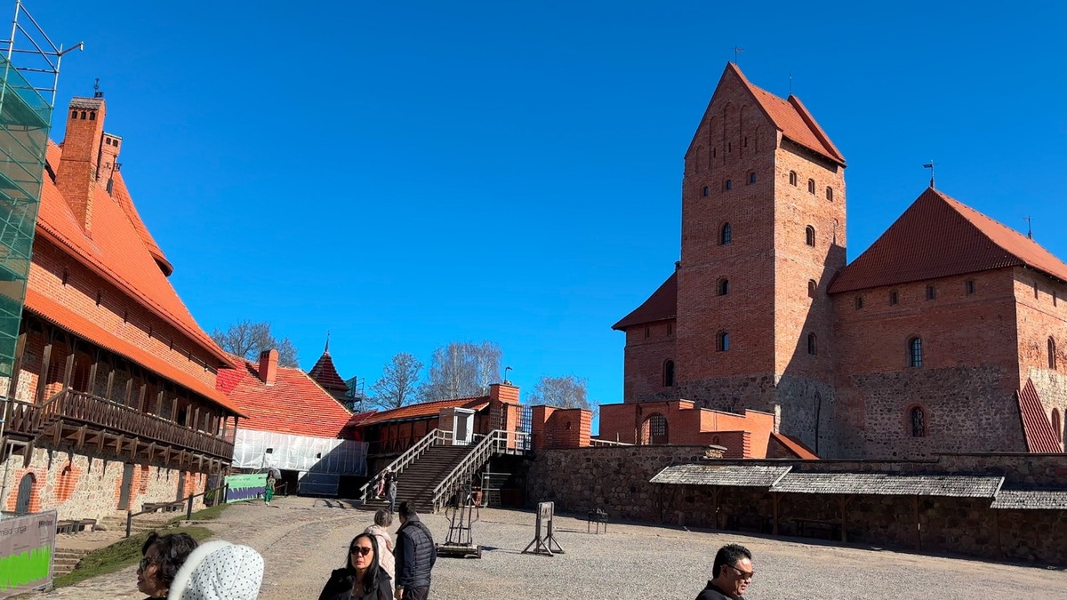 Kastil Pulau Trakai: Dari Benteng Perang Abad Pertengahan Jadi Spot ...