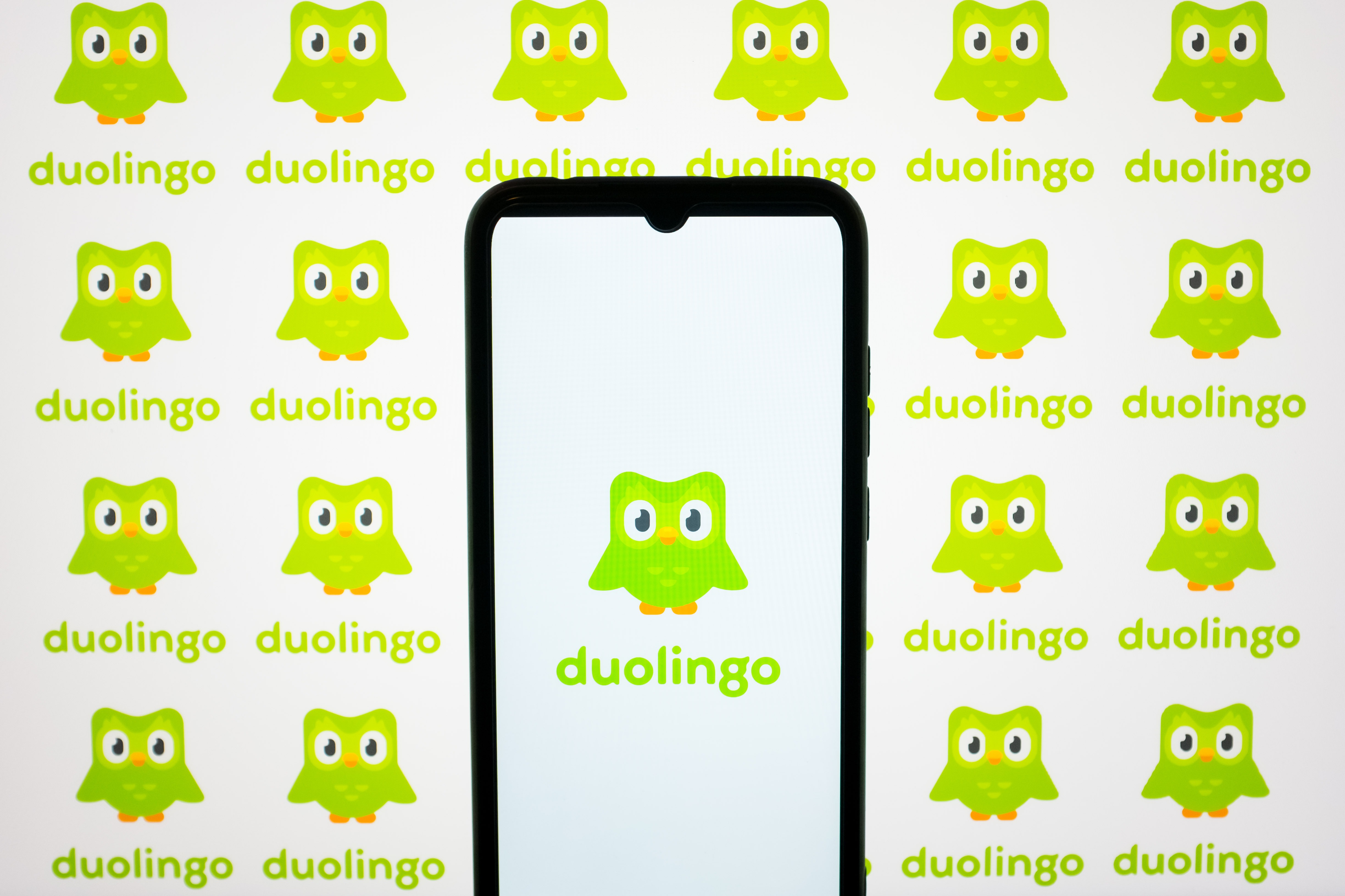 Maskot Duolingo Balik Lagi, Kabar Kematiannya Bikin Netizen Ketipu!